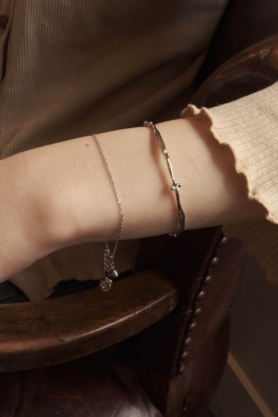 Bracelets – HANYING